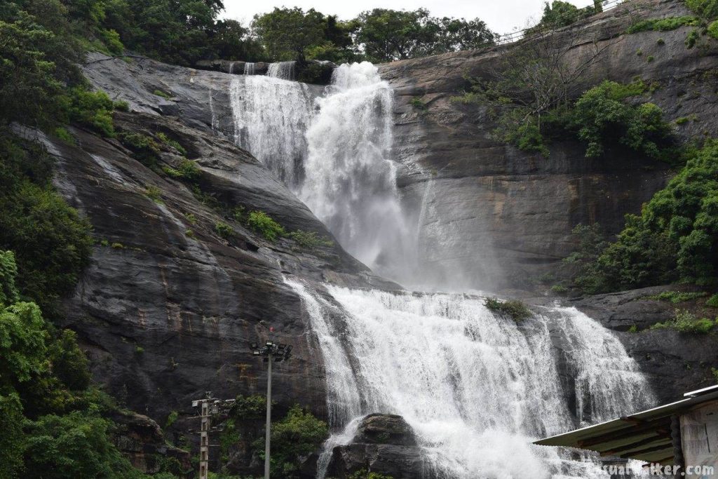 Courtallam Peraruvi / Main Waterfalls – Largest WaterFalls in ...
