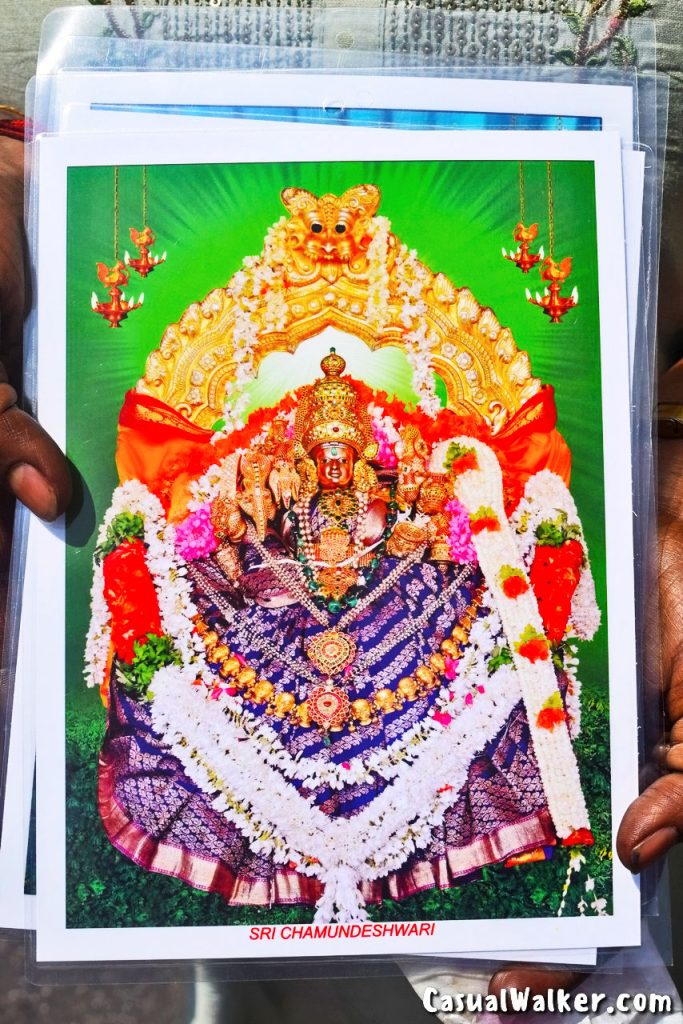 Sri Chamundeshwari Temple in Chamundi Hills Mysore - where Mahishasura ...