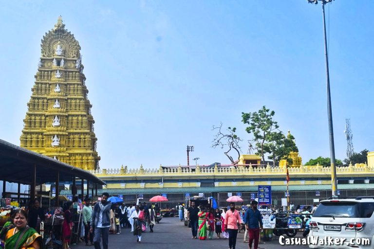Sri Chamundeshwari Temple in Chamundi Hills Mysore - where Mahishasura ...