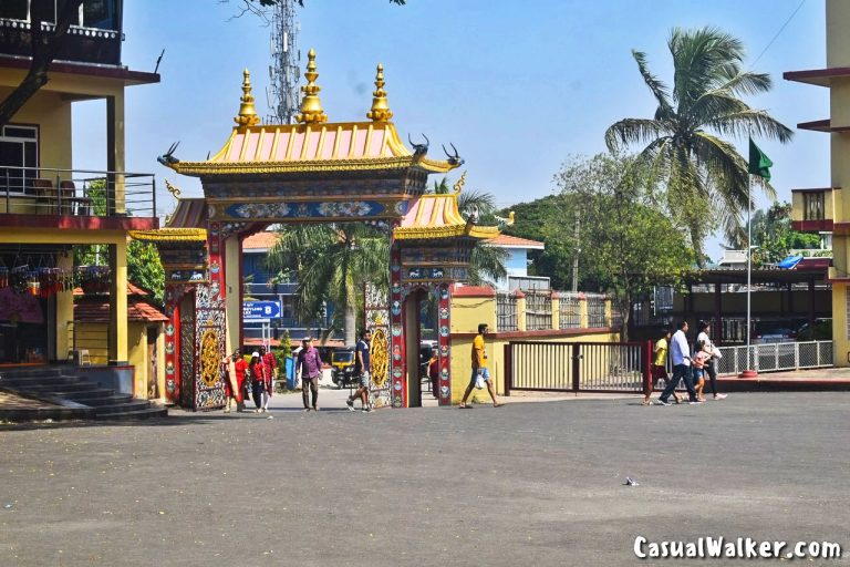 Namdroling Monastery : The Golden Temple in Bylakuppe, Coorg / Thegchog ...