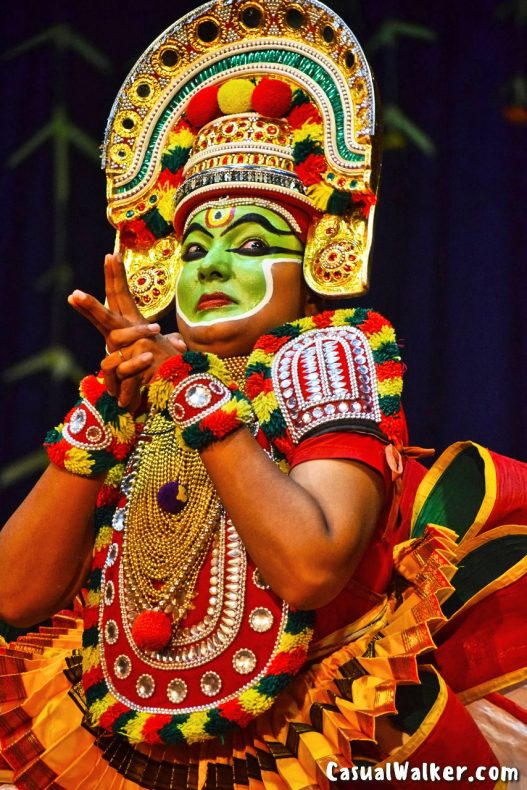 Ottan Thullal : A 300 Year Old Traditional Solo Dance & Drama Art Form ...