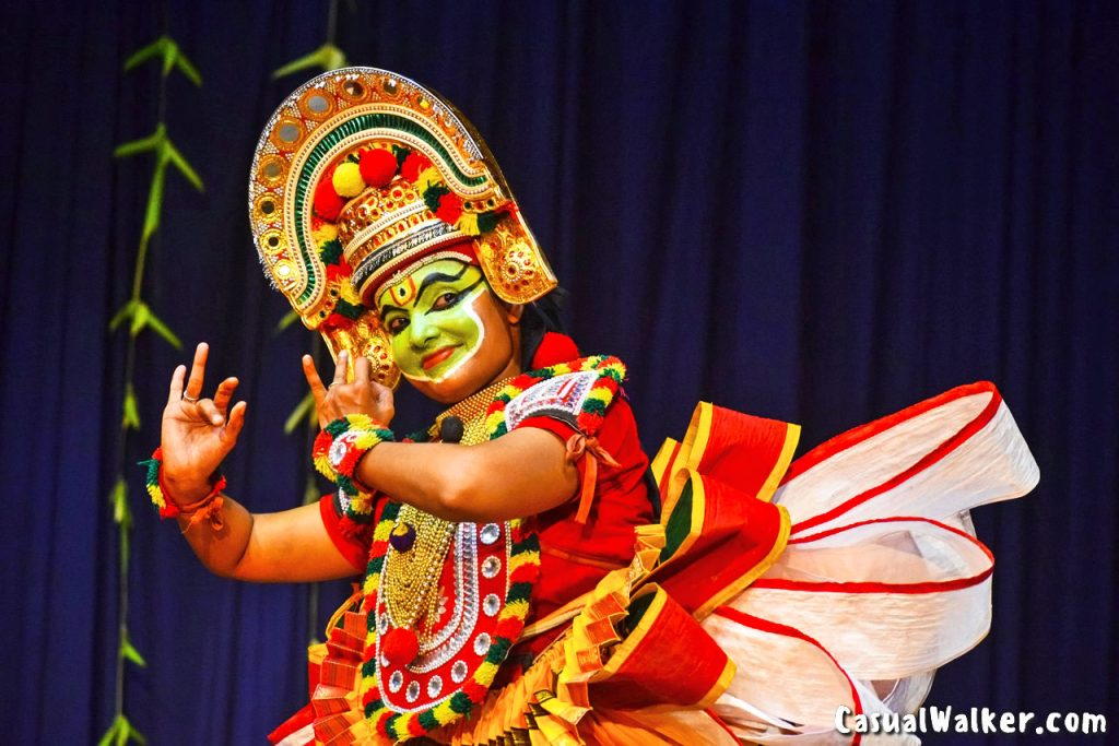 Ottan Thullal : A 300 Year Old Traditional Solo Dance & Drama Art Form ...