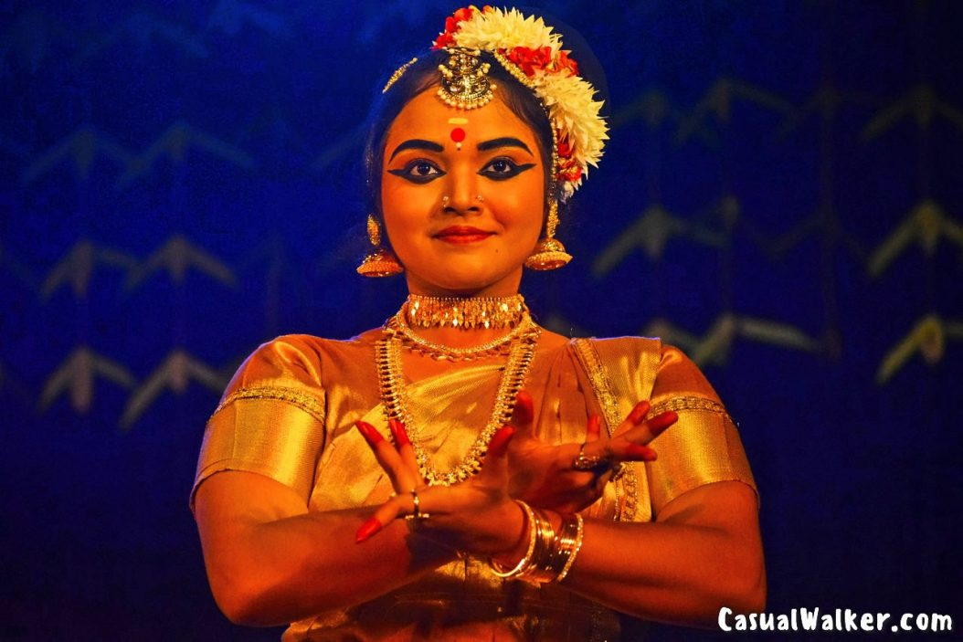 Mohiniyattam : An Enchanting Traditional Classical Dance Form of Kerala ...