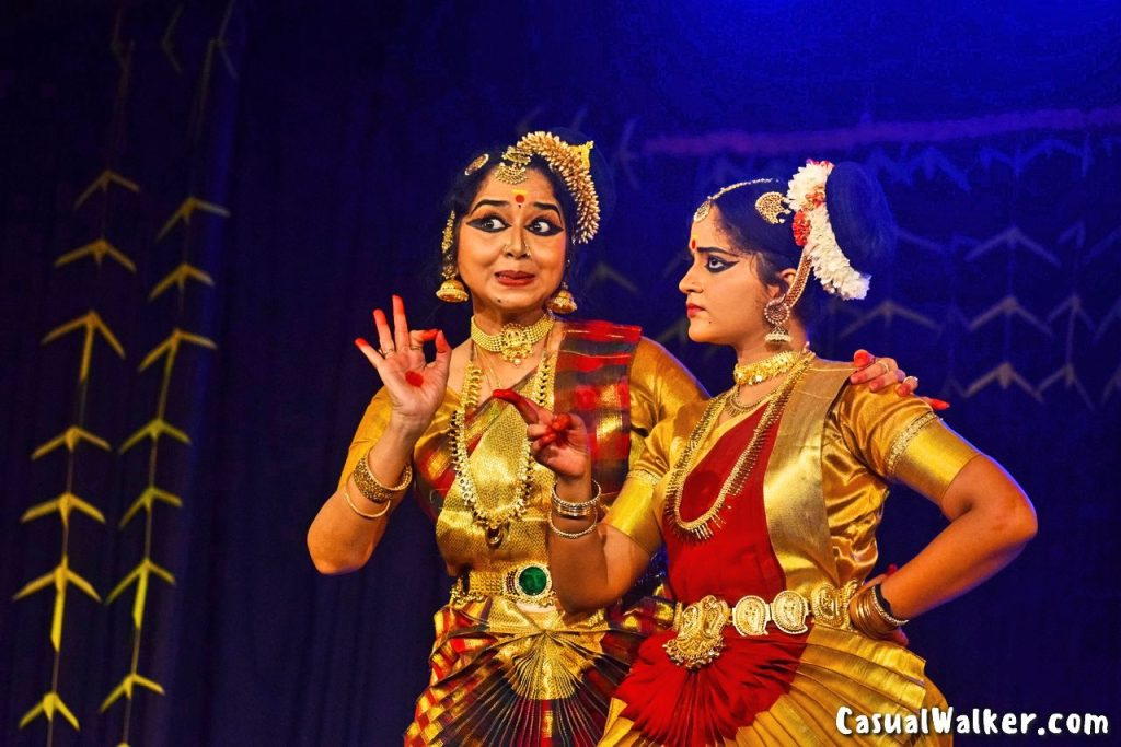 Mohiniyattam : An Enchanting Traditional Classical Dance Form of Kerala ...