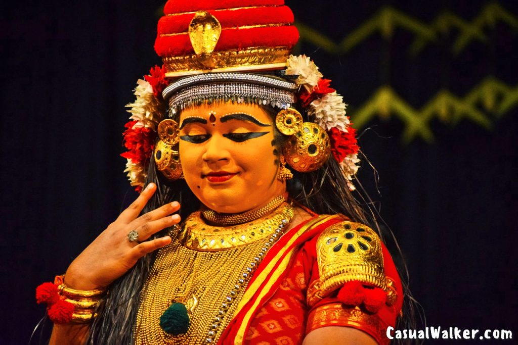 Nangiarkoothu / Nangiar Koothu : A 1500-Year Old Traditional Solo ...