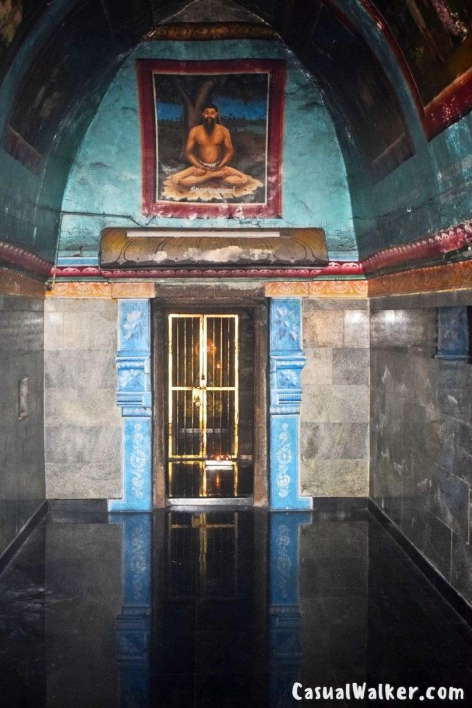 Thirumoolar Temple / Thirumoolar Jeeva Samadhi at Thiruvavaduthurai ...